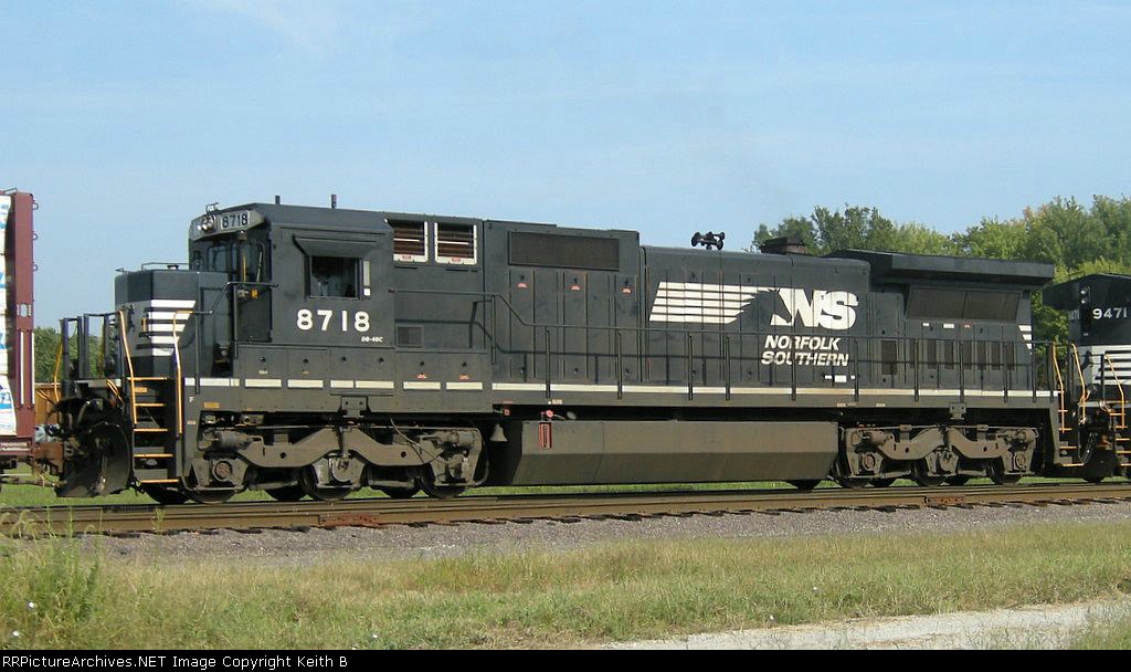 NS 8718